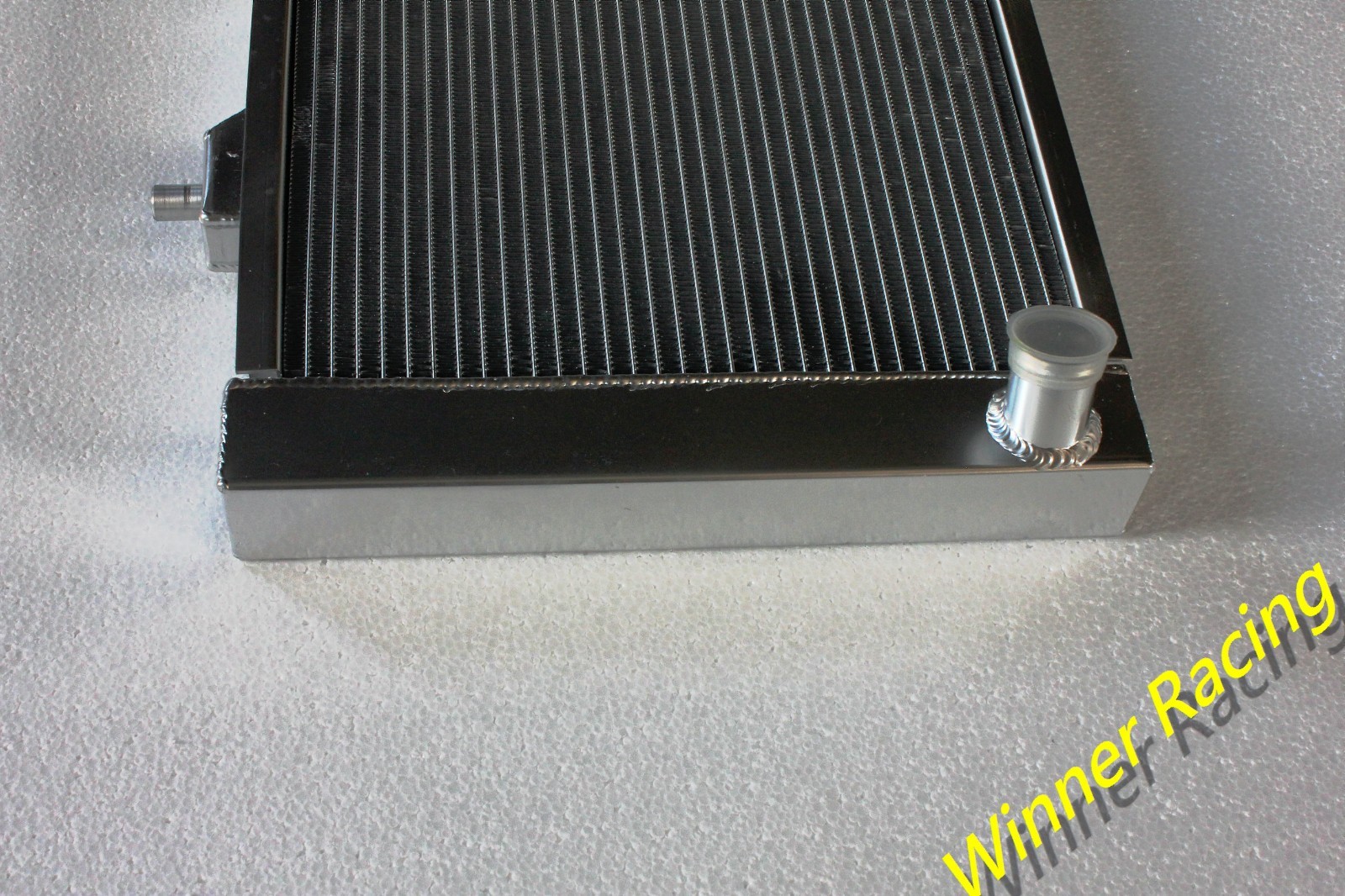 ALUMINUM RADIATOR FIT ALFA ROMEO ALFETTA MK2 SERIES CUSTOM Radiatore ...