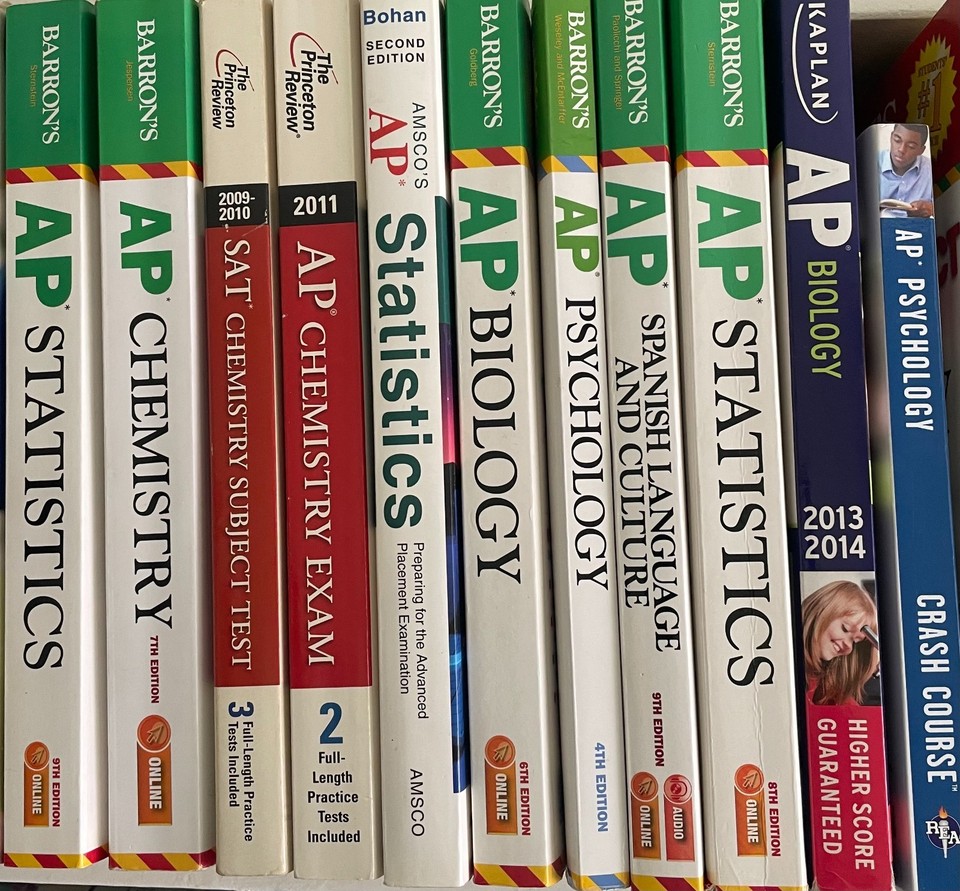 10 AP, 10 SAT, and 2 PSAT - Barron's., Kaplan, Princeton Review, Amsco ...