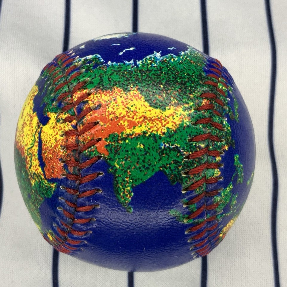 Universal Studios Globe 1999 Souvenir Universal City Collectaball ...