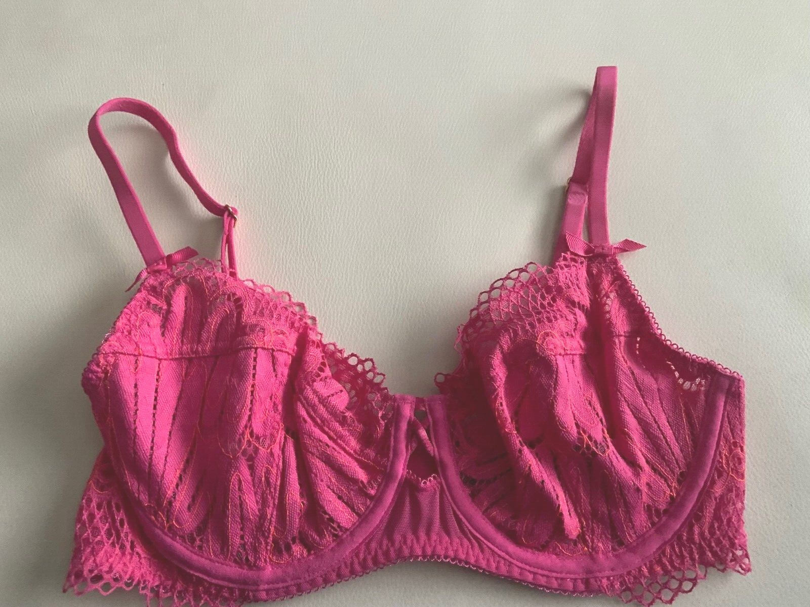 BNWT M&S BOUTIQUE PINK NOVA LACE UNDERWIRED NON PADDED FULL CUP BRA 28B ...