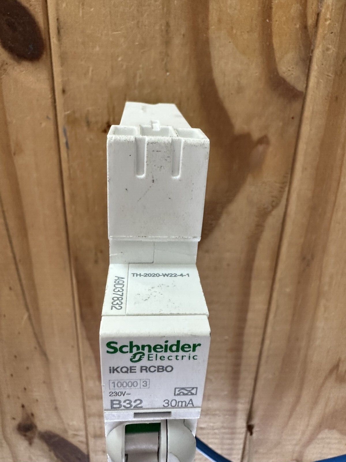Schneider iKQE SQOR iKQ KQE RCBO 6a 10a 16a 20a 32a 40a 45a Type B C ...