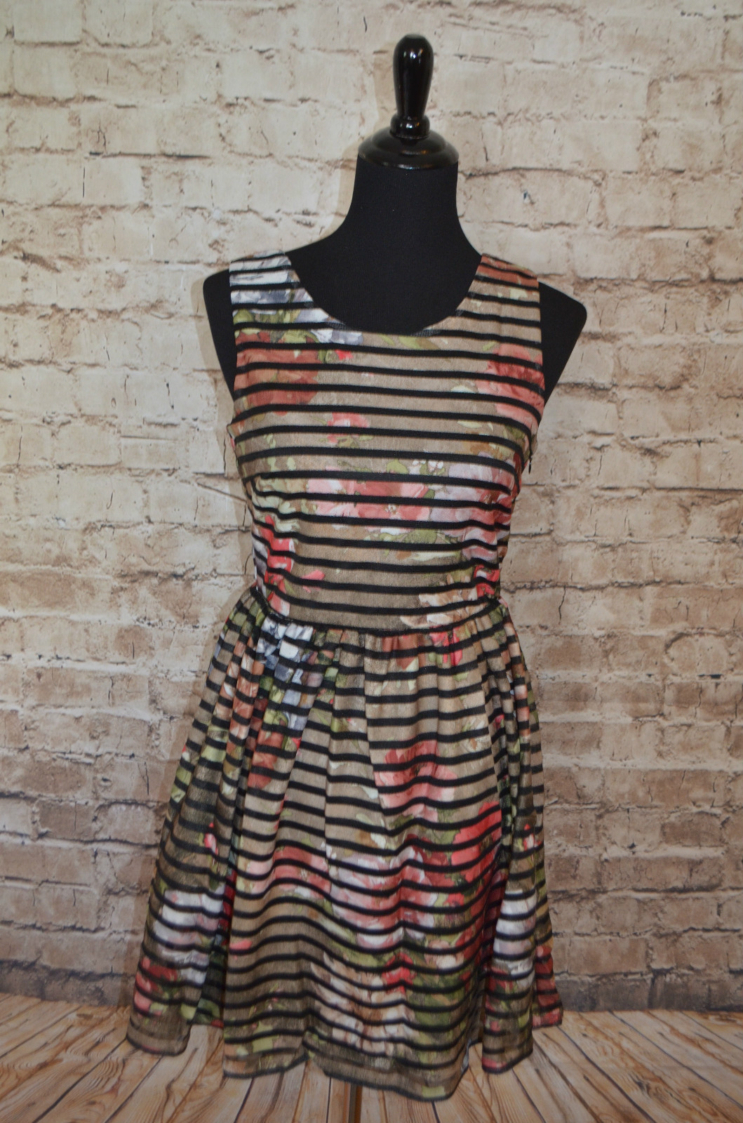 Modcloth Floral Flashback Dress NWT Sz S Moon Stripes & Florals Knit ...