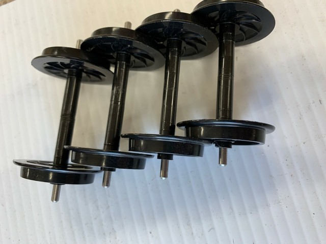 Set of 4 Large 31mm Plastic G-scale Wheels With Spokes USA Trains for ...
