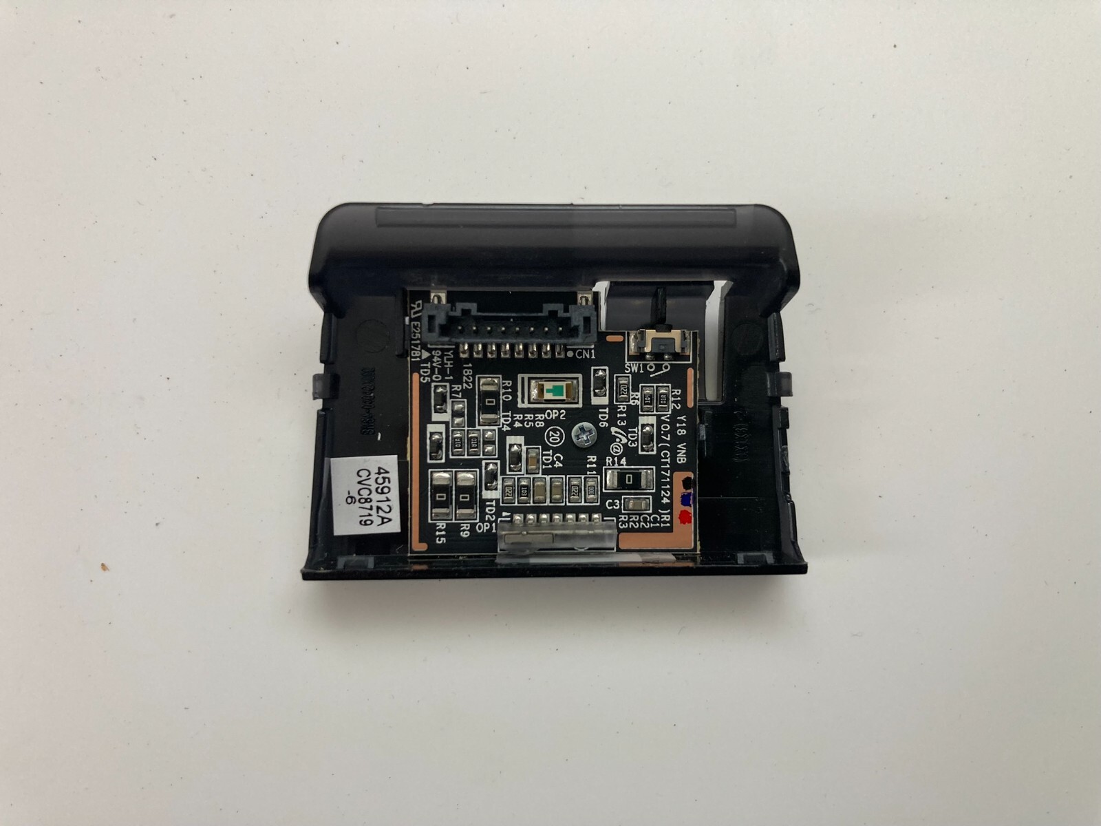 Y18 VNB V0.7 (CT171124) IR Receiver Pwr Btn Samsung UE55NU UE49NU ...