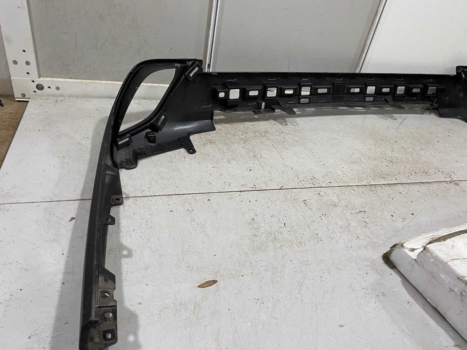 OEM 2020-2021 Toyota Highlander Rear Lower Bumper Cover 52169-0E110 | eBay