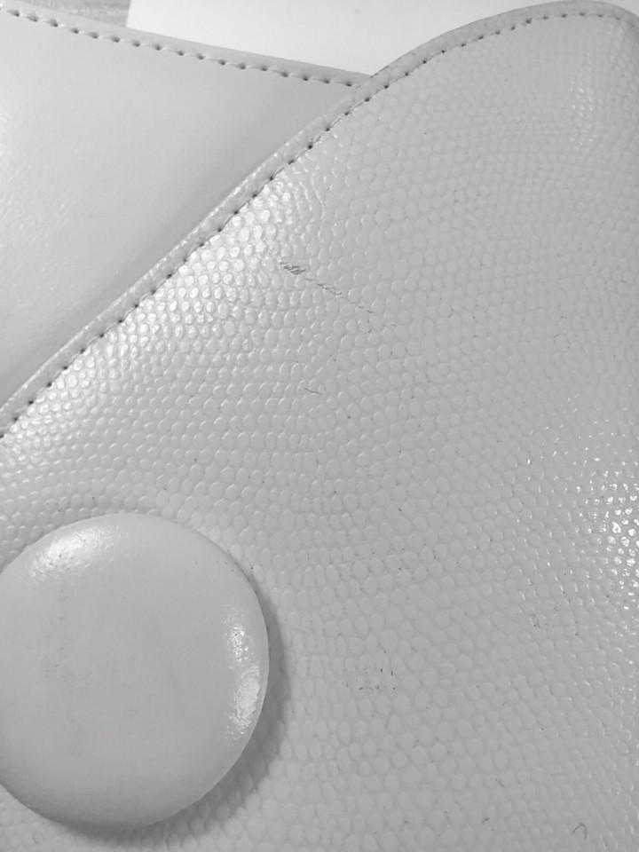 Vintage White Cross Body Purse Magnetic Snap Button Closure Handbag Mod ...