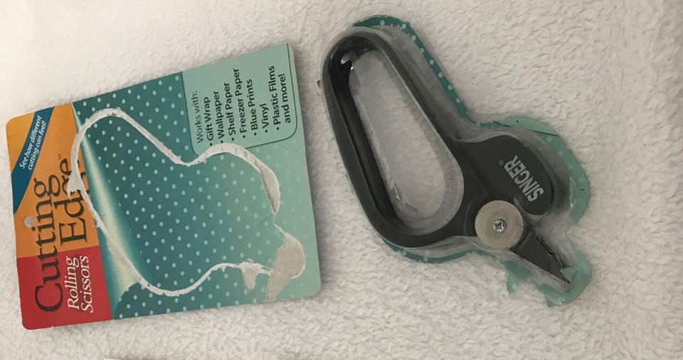 Singer Cutting Edge Rolling Scissors Cuts GIFT WRAP VINYL WALLPAPER ...