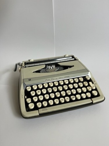 Smith Corona Pride Line Cursive Font Script Zephyr Deluxe England ...