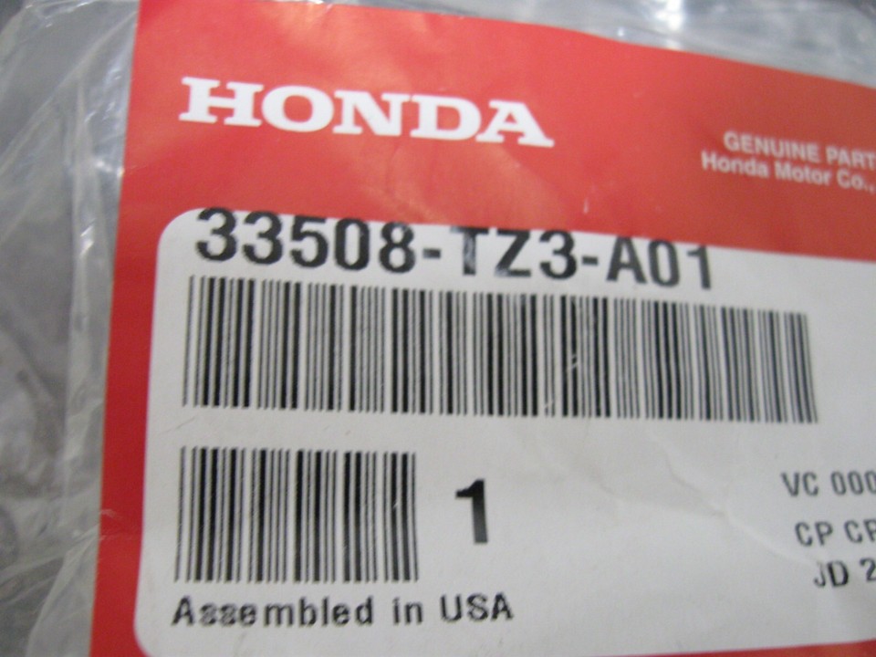 Honda 33508-TZ3-A01 Right Rear Bumper Chrome Strip for 15-20 Acura TLX ...