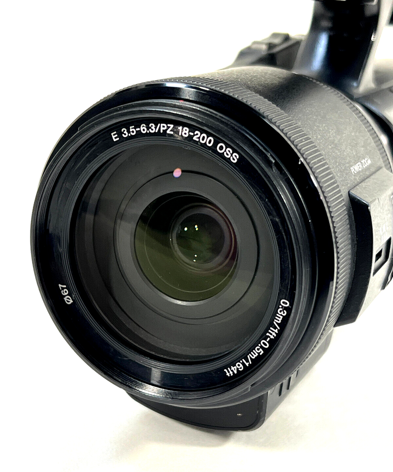 SONY NEX-VG30H w/ E PZ 18-200mm F3.5-6.3 OSS Lens & Charger *Works but ...