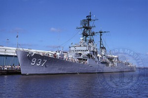 Forrest Sherman Class Destroyer USS DAVIS (937) - 6X4 (10X15 ...