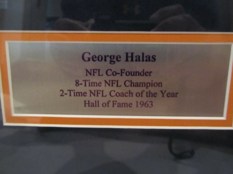 George Halas (Died 1983) Chicago Bears Autographed & Framed 6x8 Photo ...