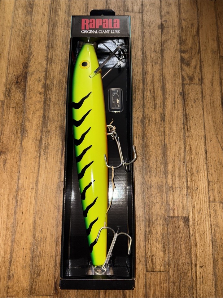 NIP Rapala Original Floater Giant Fire Tiger Lure 24.5”, Hanging ...