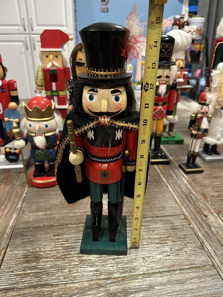 Lot (19)Wooden Nutcrackers 7”-15” All Different Very good condition | eBay