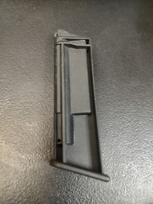 Advantage Arms Glock 17 & 22 Conversion Magazine 10 Round .22 LR Black ...