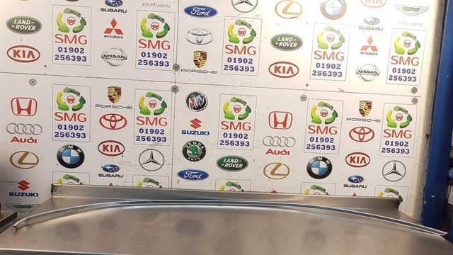 Mercedes-Benz C W204 Right Side Door Window Cover Chrome A2046900880 ...