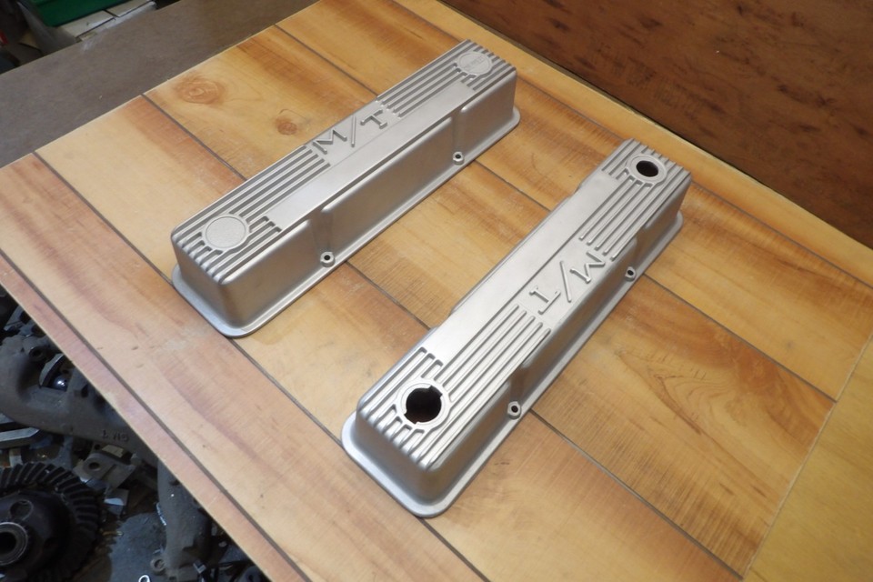Mickey Thompson Valve Covers Small Block Chevy 327 Finned Aluminum ...