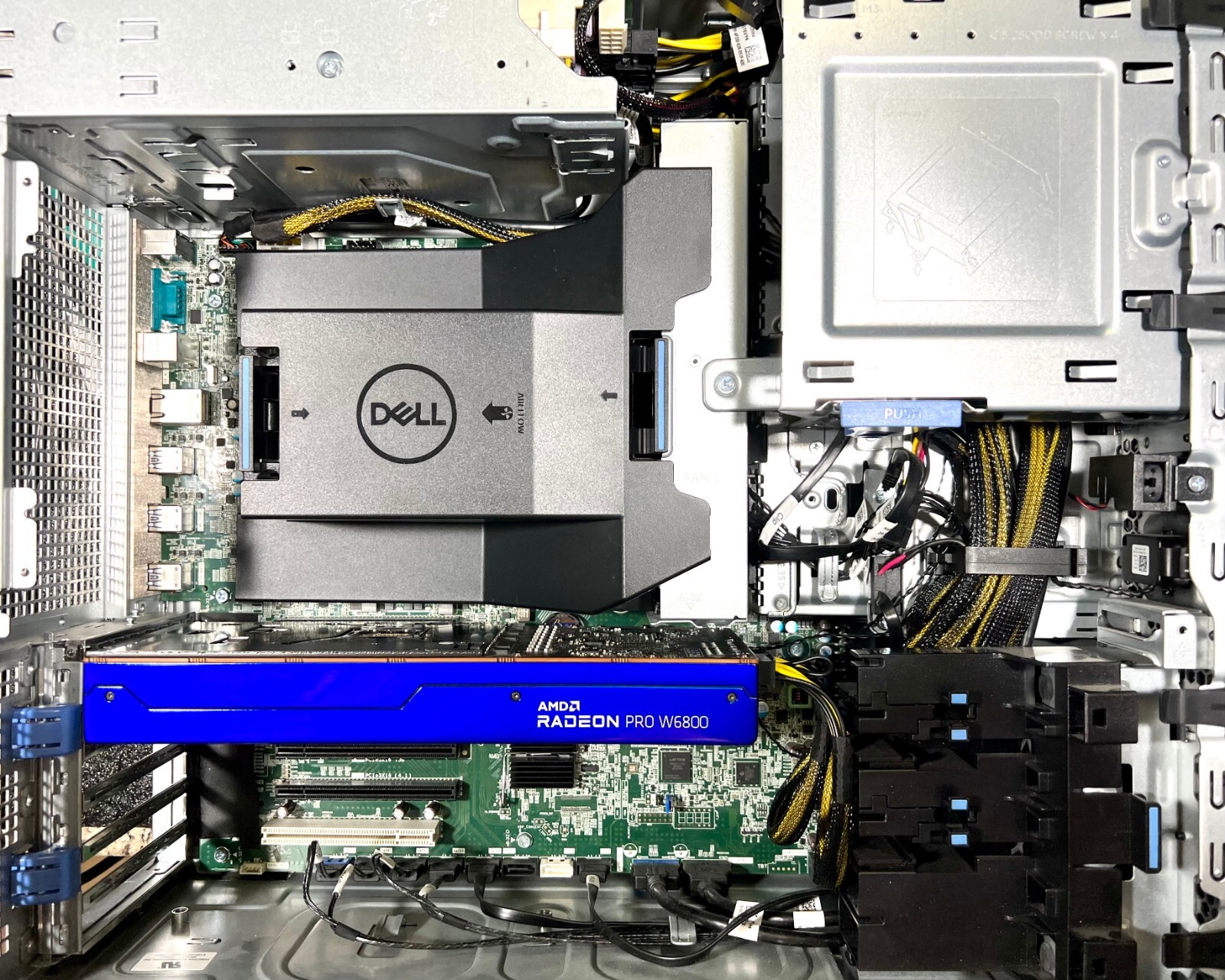 Dell Precision 5820 · 8-core Xeon W-2245 · 128GB RAM · 2TB SSD · Radeon ...