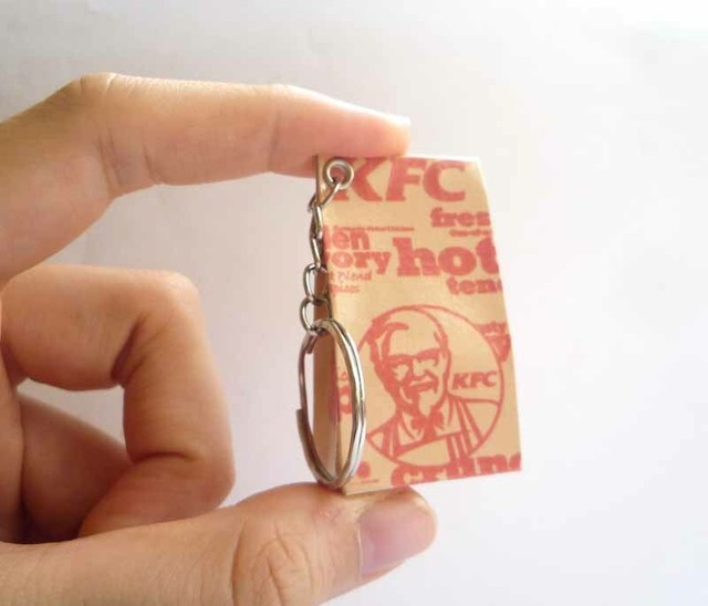 KFC Chicken Take Away Food Bag KEYCHAIN Keyring Novelty Indonesia 3D 2 ...