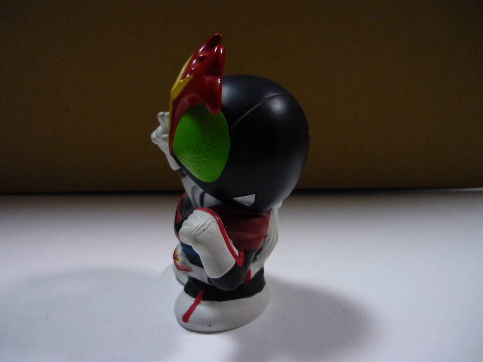[L Tube 02] Figure Kamen Rider Stronger Kamen Rider Soft Vinyl Piggy ...