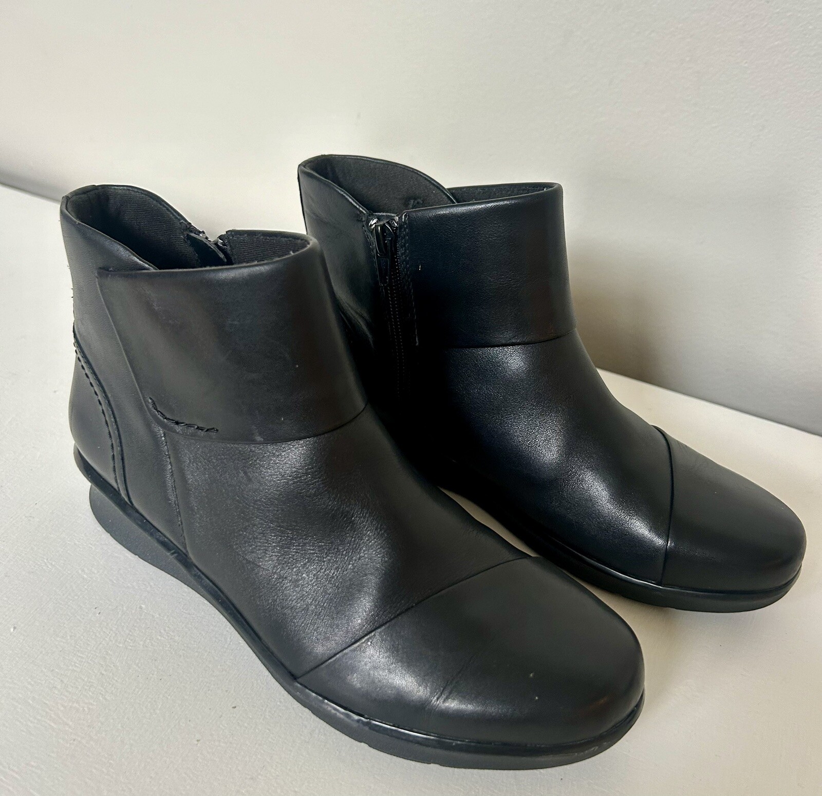 Clarks Ankle Boots Womens Size 7M Cora Blossom Black Leather Side Zip ...