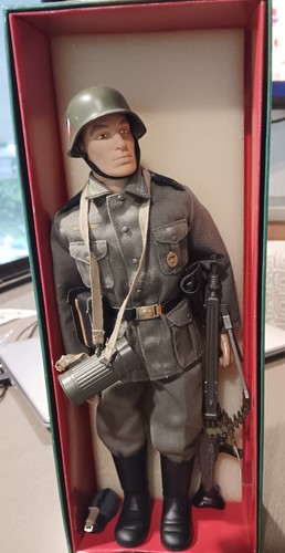 COTSWOLD ELITE BRIGADE GERMAN ARMY MACHINE GUNNER GIEDF-29+Acc Fathers ...