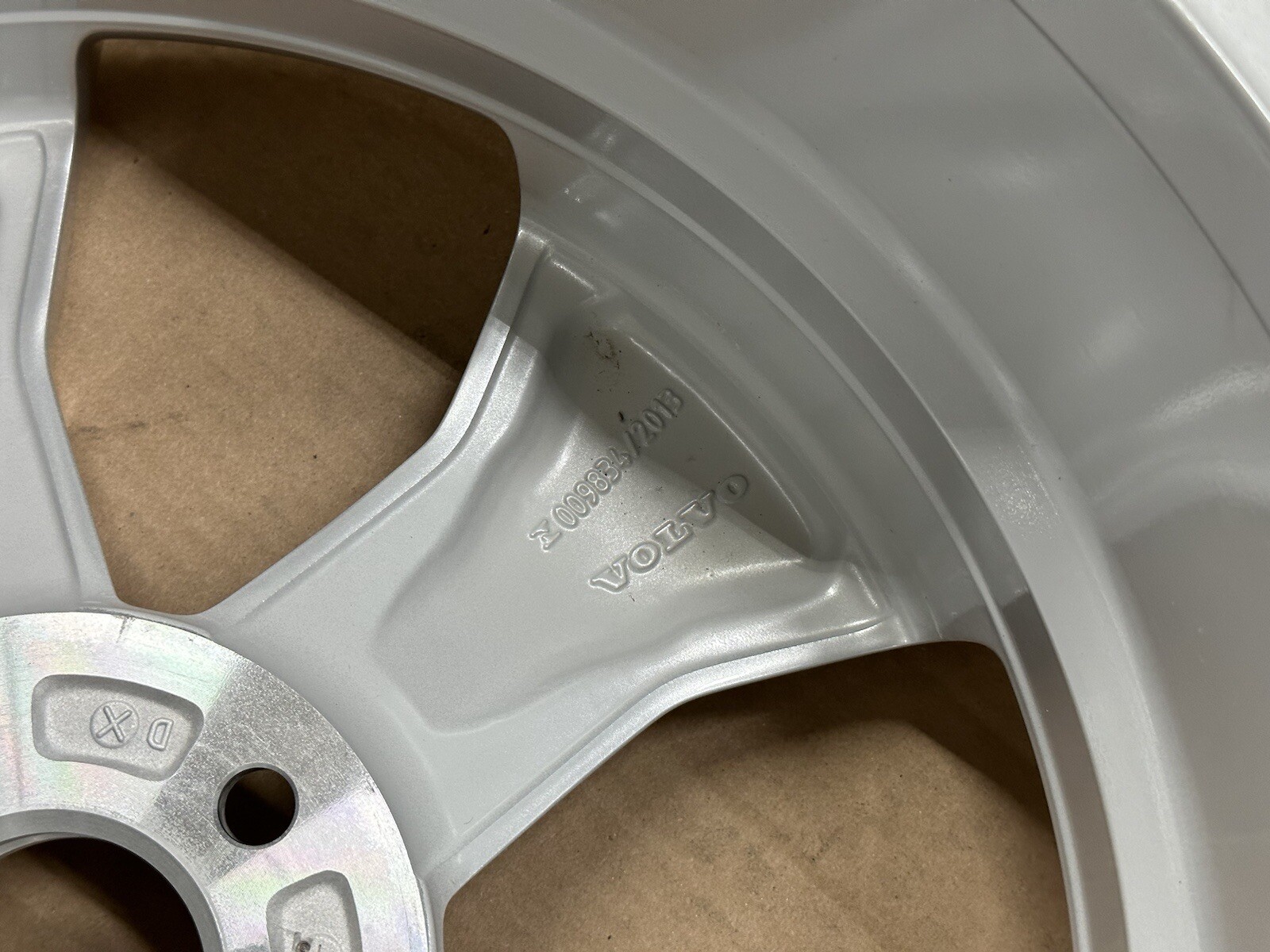 Genuine Volvo 18-inch 5-spoke Silver Alloy Wheel 31471553 for sale ...