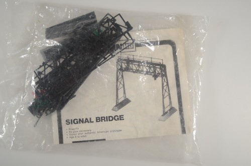 2x Bachmann Plasticville HO Scale Signal Bridge Kit No 2634 for sale ...