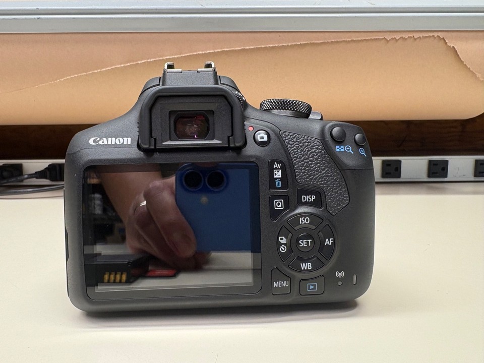 CANON EOS REBEL T7 DIGITAL CAMERA W/ 18-55 LENS WORKING LOW 472 SHUTTER ...