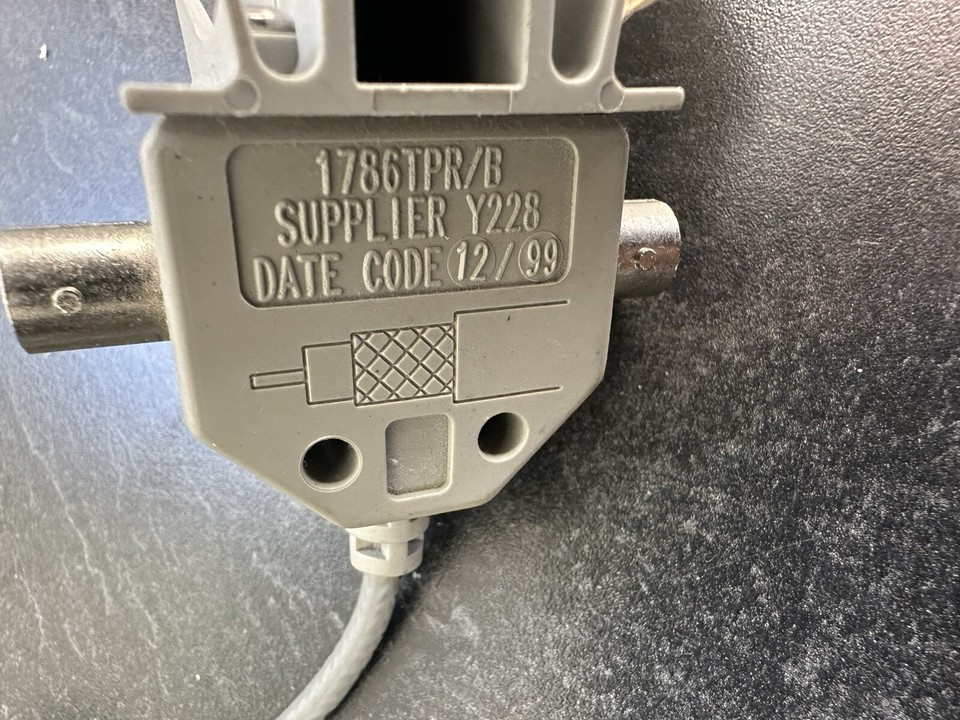 Allen Bradley 1786-TPR/C REV D01 ControlNet Tap Cable | eBay