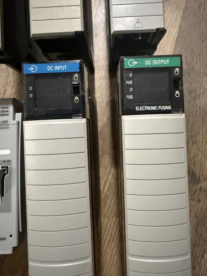 Allen Bradley 1769-L32E CompactLogix Processor & 5 - ControlLogix ...