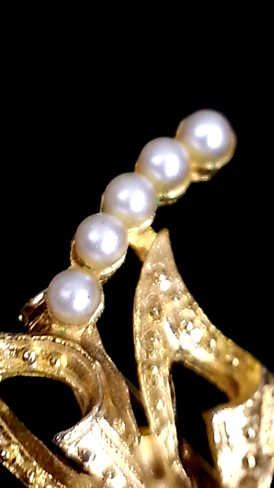 Gold Tone Pin Brooch Seed Pearls Gold Wings Light Blue Glass Stone 1" x ...