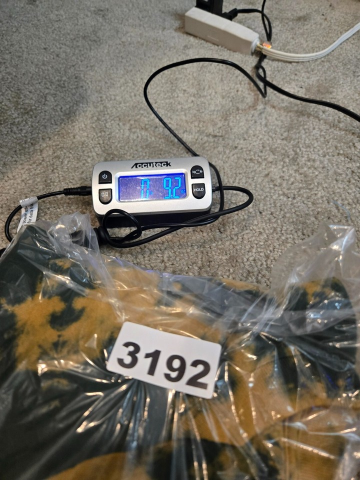 The Hundreds x Secret Heart Shirt Mens Large Gold Tie Dye Anime Girl ...