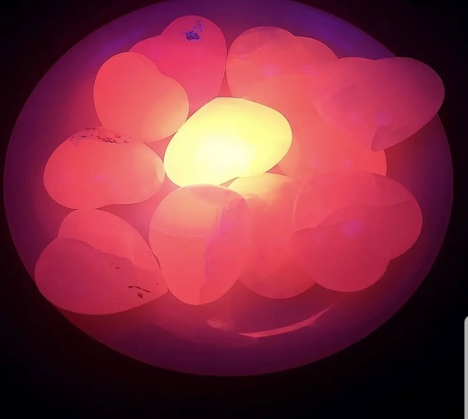 Pink Mangano Calcite Heart Lot Healing CrystalsSoothing Energy Stones UV | eBay