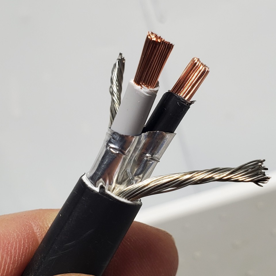 2-10 AWG (2x6mm2) (34') Shielded Power Cable 2 Conductor 600V TFL492324 ...