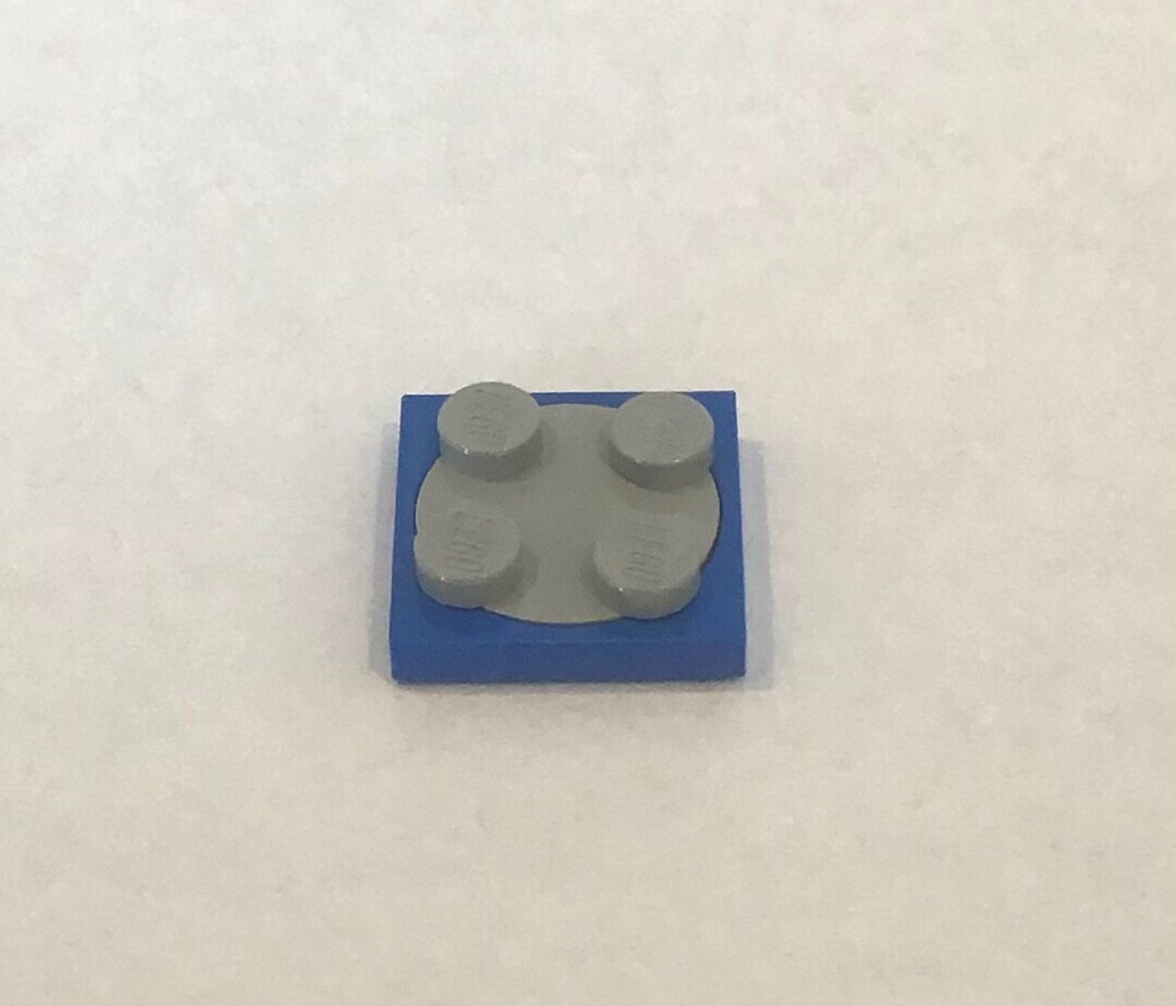 LEGO Blue Turntable 2x2 Plate w/ Light Gray Top, Parts 3860 & 3679 | eBay