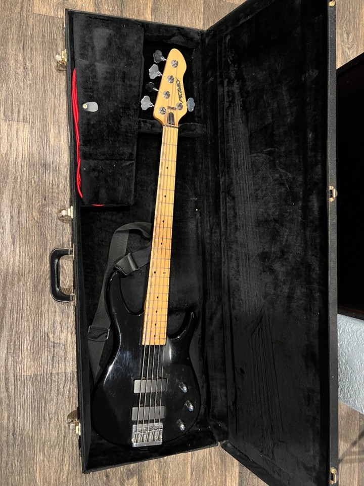 Peavey 5 string bass and Hartke amplifier | eBay