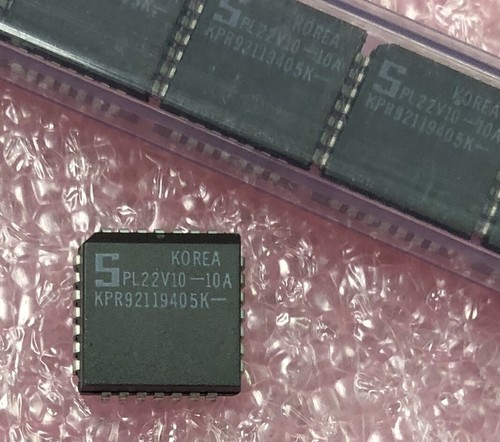 SIGNETICS SMT IC PAL 22V10-10 28-PLCC SPL22V10-10A **NEW** Qty.1 | eBay