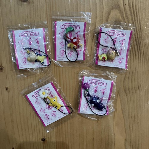 Pikmin Keychain rare limited | eBay