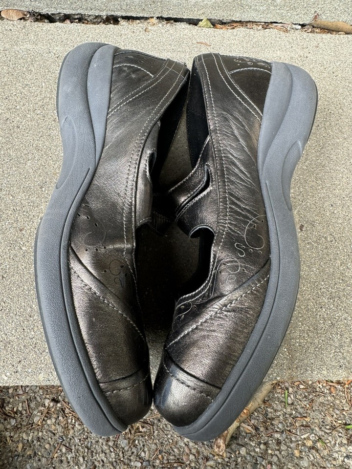 Aravon Mary Jane 8 Gray Metallic Women’s Buckle Comfort Casual Shoes | eBay
