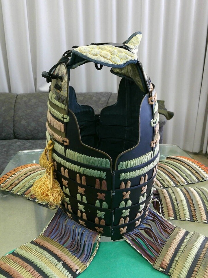 DOU YOROI Samurai Armor used antique Grass-tea thread braid NO stand ...