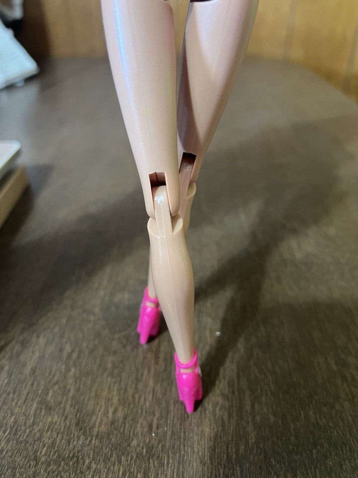 READ 2009 Barbie Fashionistas Doll Girly 100+ Poses R9880 Mattel Pink ...