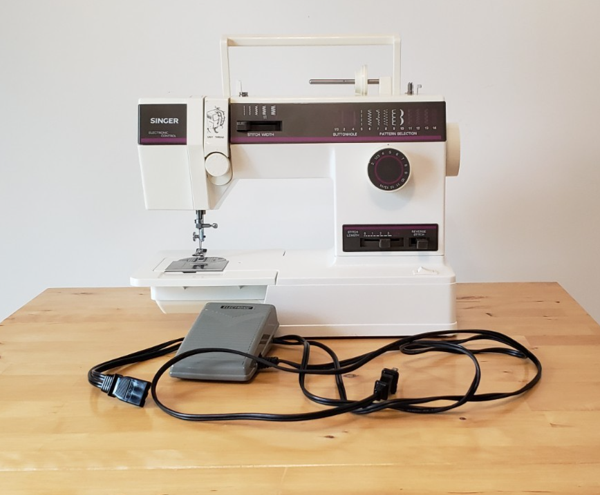 Vintage Singer Sewing Machine, Model 9420 with Foot Pedal & Power Cord ...