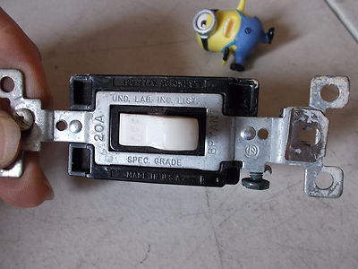 Bryant 20A 120-277VAC Toggle Light Switch *FREE SHIPPING* | eBay
