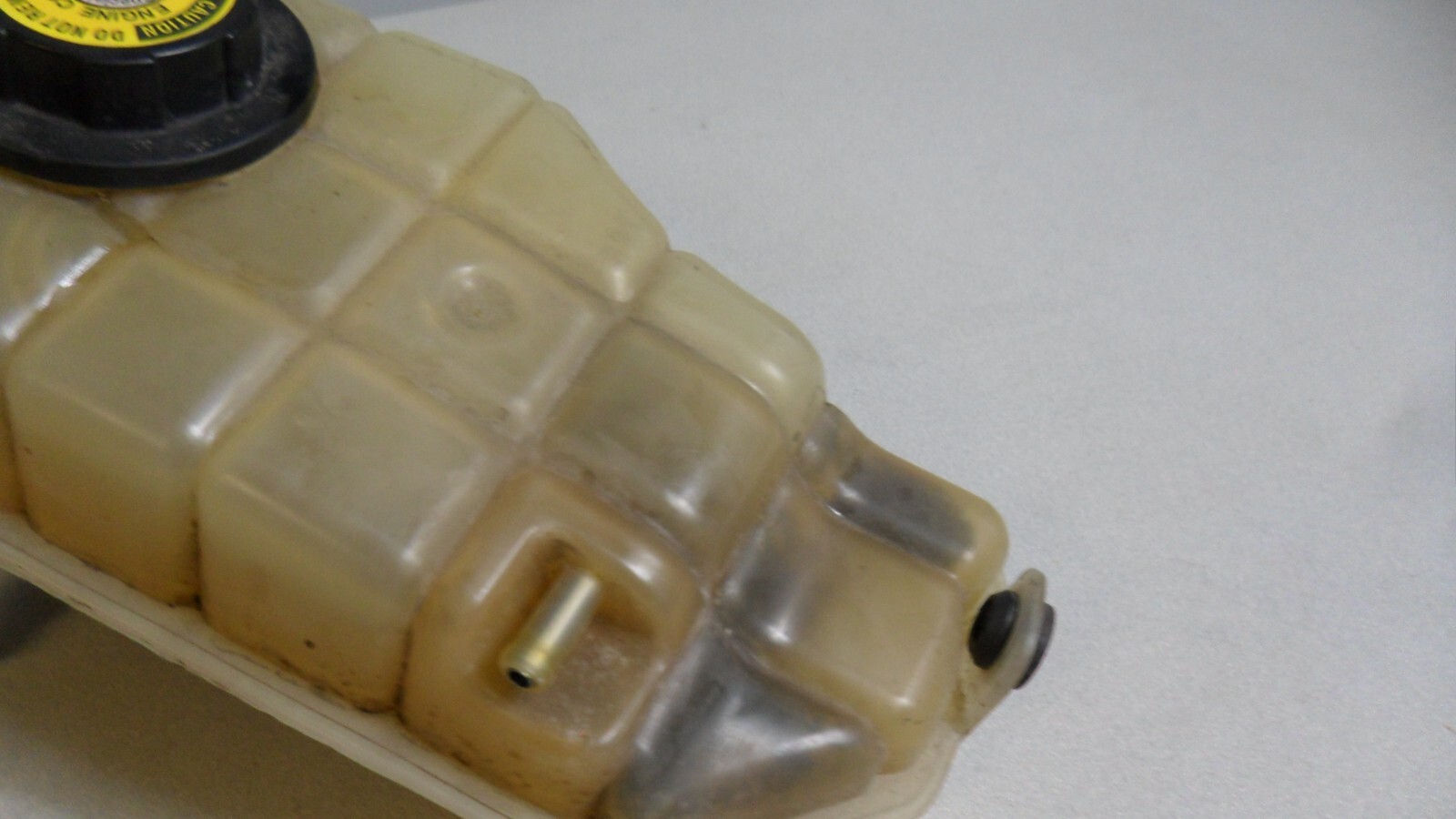 2004 04 Pontiac GTO Coolant Overflow Tank Used Holden LSX LS1 Hot Rod ...