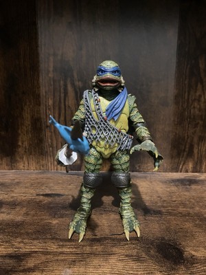 Neca TMNT X Universal Monsters Leonardo Creature from the black lagoon ...