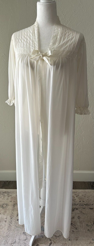 1950 Vanity Fair Sheer Chiffon Sheer White Bridal Negligee Size 32 Long ...