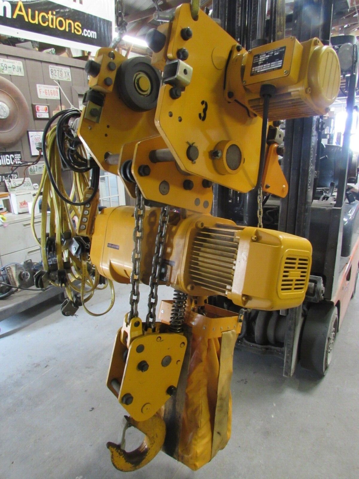 HARRINGTON 8 TON HOIST, W /POWER TRAVEL, SIZE E, DUTY-H4, 8FT/MIN ...