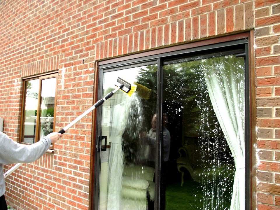 13FT WATER FED EXTENDED WINDOW CLEANING POLE SOAP DISPENSER CLEANER ...