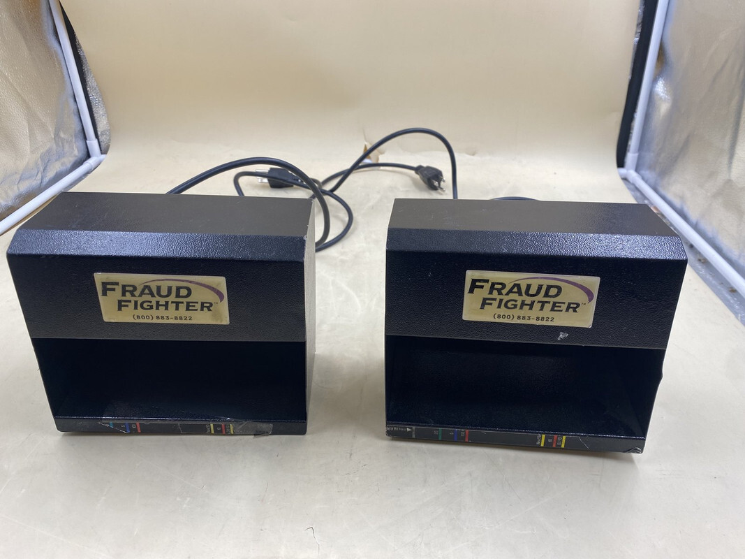 LOT OF 2 UVERITECH HD8X2-120A FRAUD FIGHTER UV-16 COUNTERFEIT MONEY DETECTION | eBay